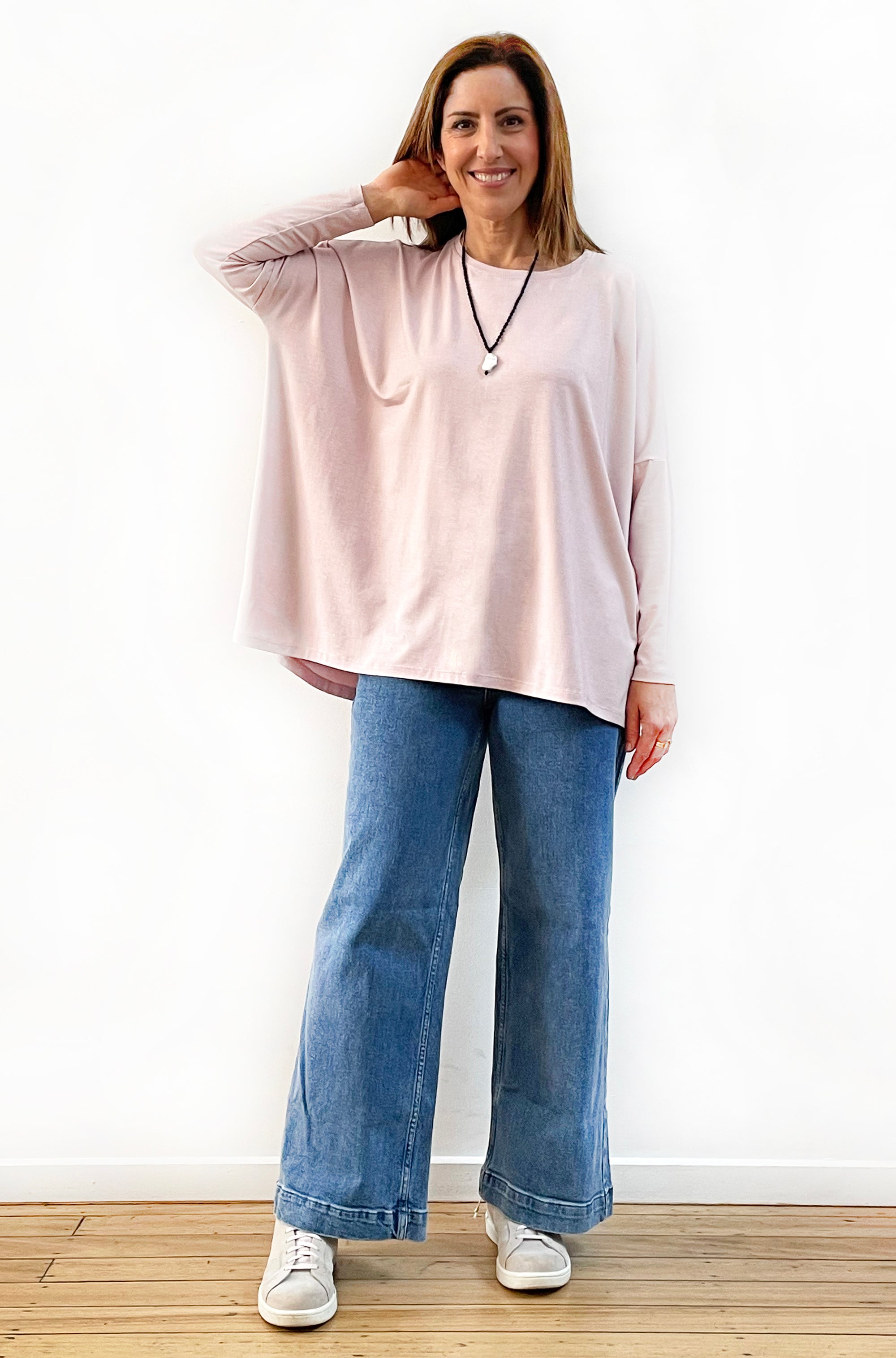 BAMBOO LONG SLEEVE CURVED HEM BOX TEE DUSTY PINK