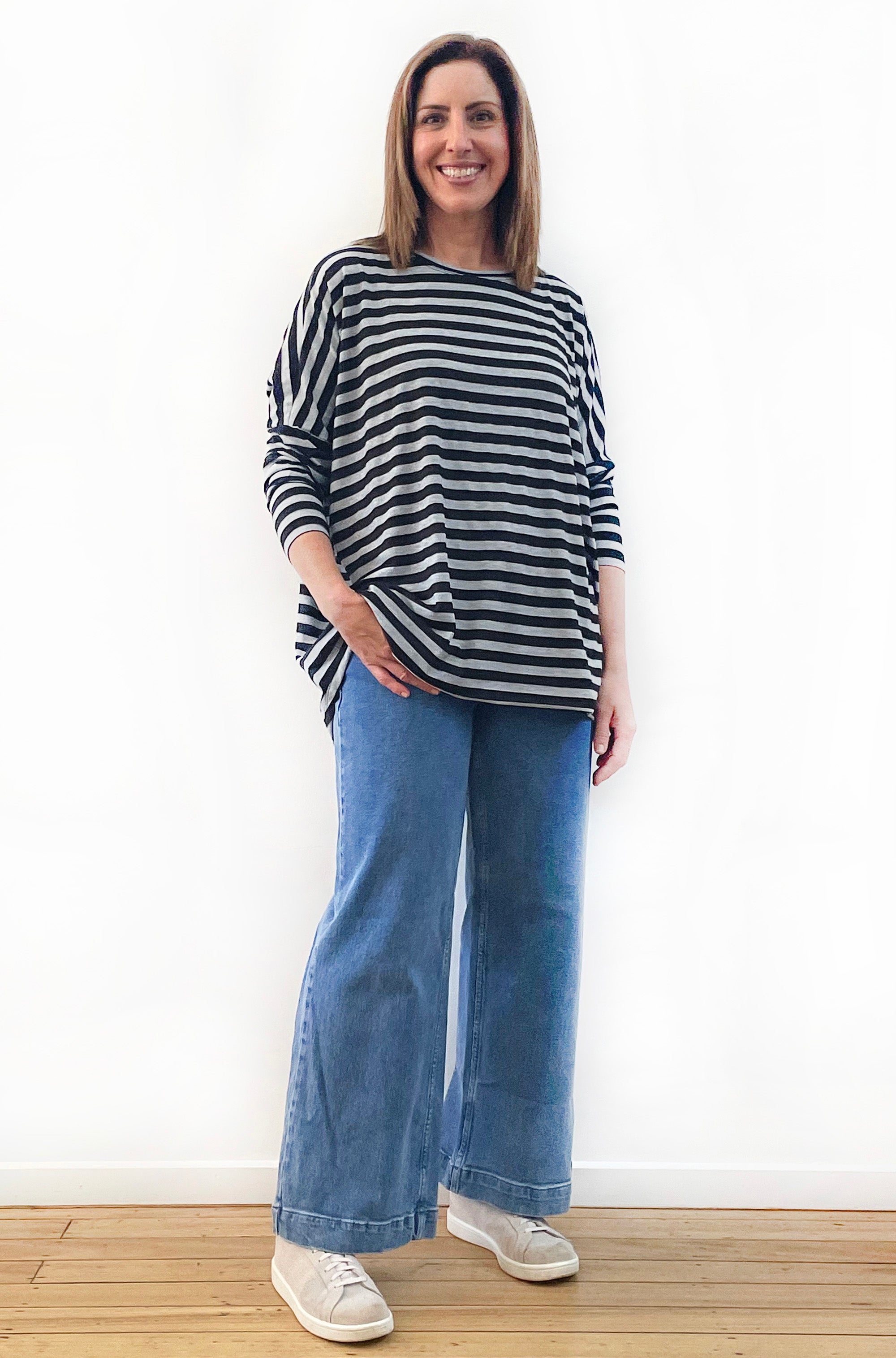 LONG SLEEVE CURVED HEM BOX TEE STRIPE